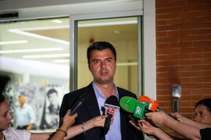 Denoncimi i Bashës për “të fortin e Fierit”: Kush është Renato Cami ... Denoncimi i Bashës për “të fortin e Fierit”: Kush është Renato Cami ...